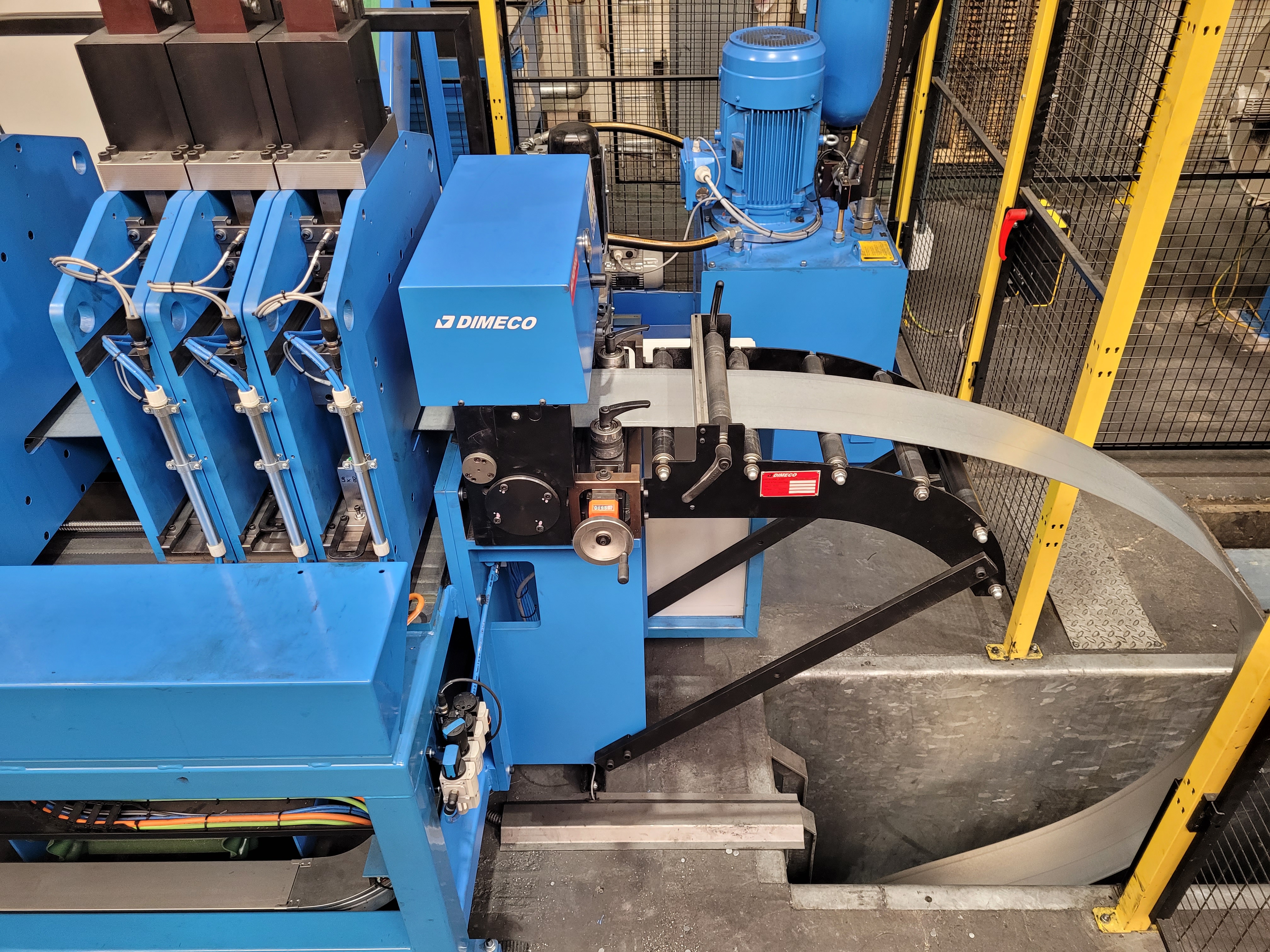 Hydraulische ponsmachine - Weber machinebouw